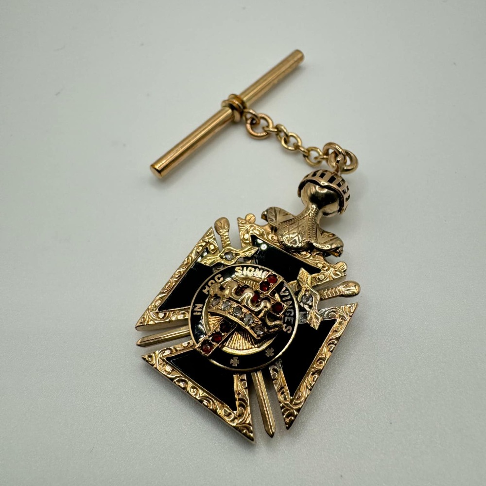 Pre-owned 9ct Masonic Fob Diamond Medal - Own4Less
